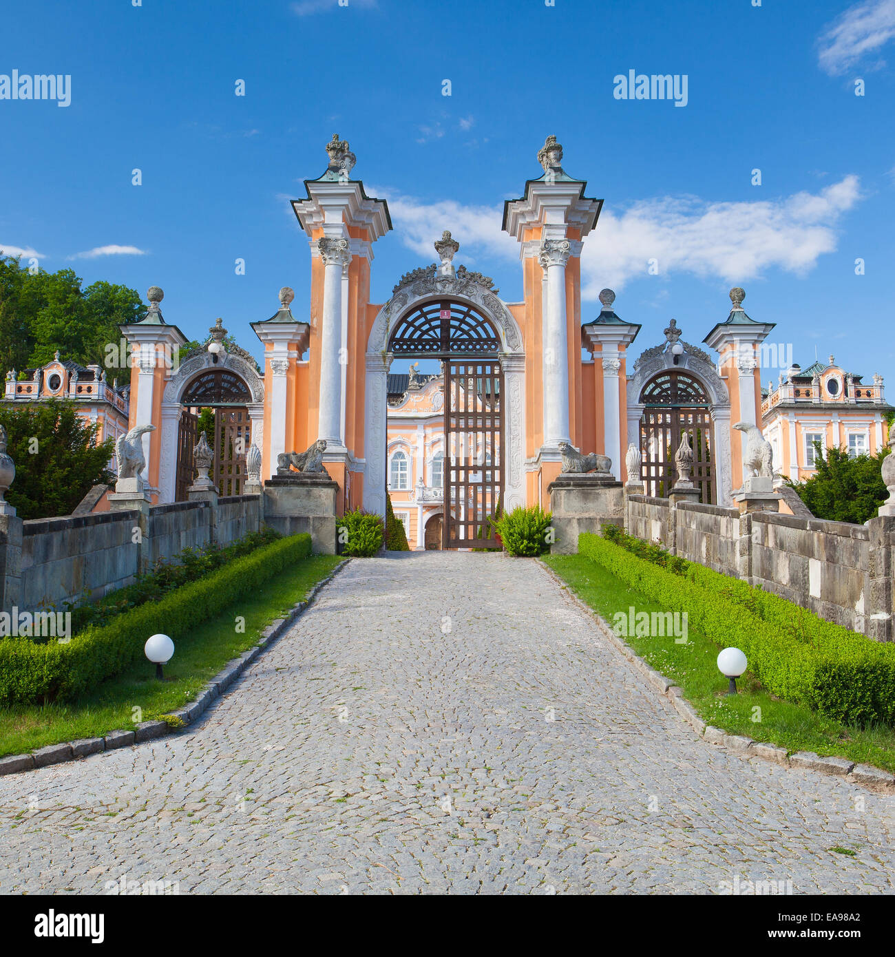 French rococo architecture hi-res stock photography and images - Alamy