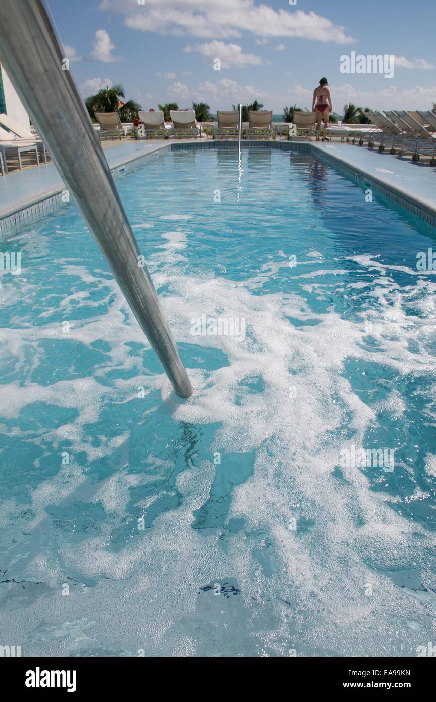 Art Deco Roof Top Pool, Tiffany Hotel, South Beach, Miami, Florida, USA ...
