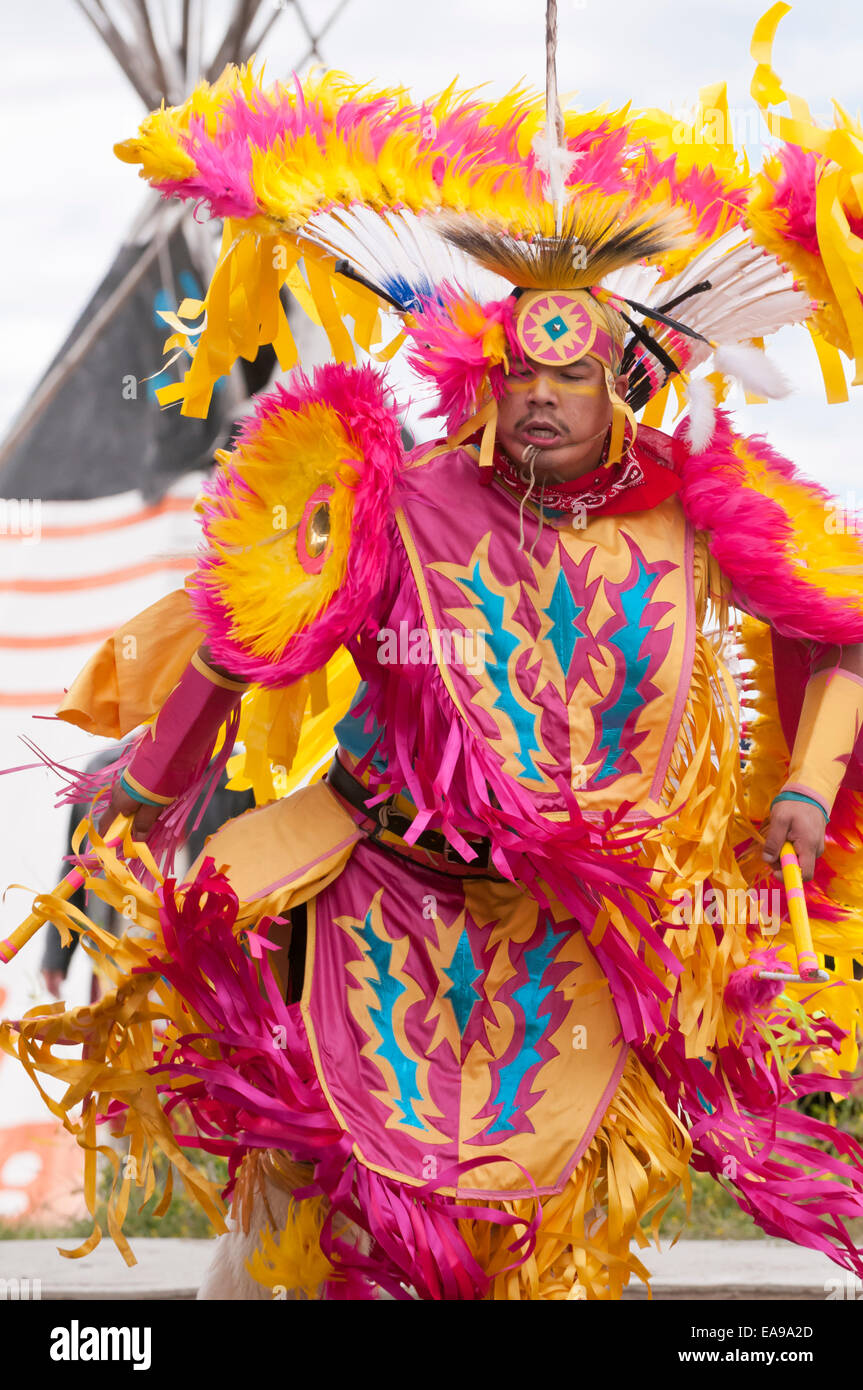 Men's fancy dance, Pow-wow, Blackfoot Crossing, Alberta, Canada Stock ...