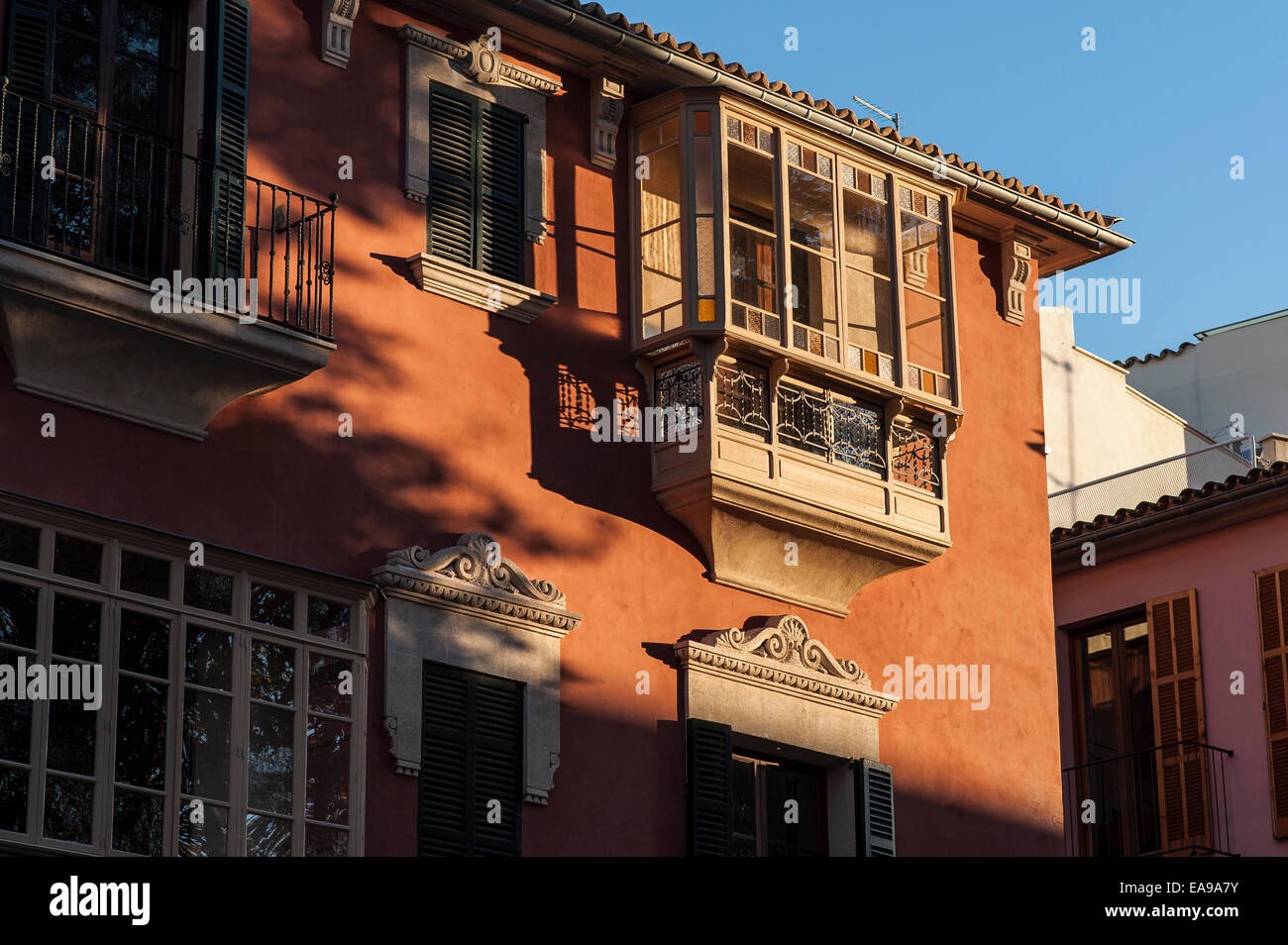 Palma de Mallorca,sundowner, house, window Stock Photo - Alamy