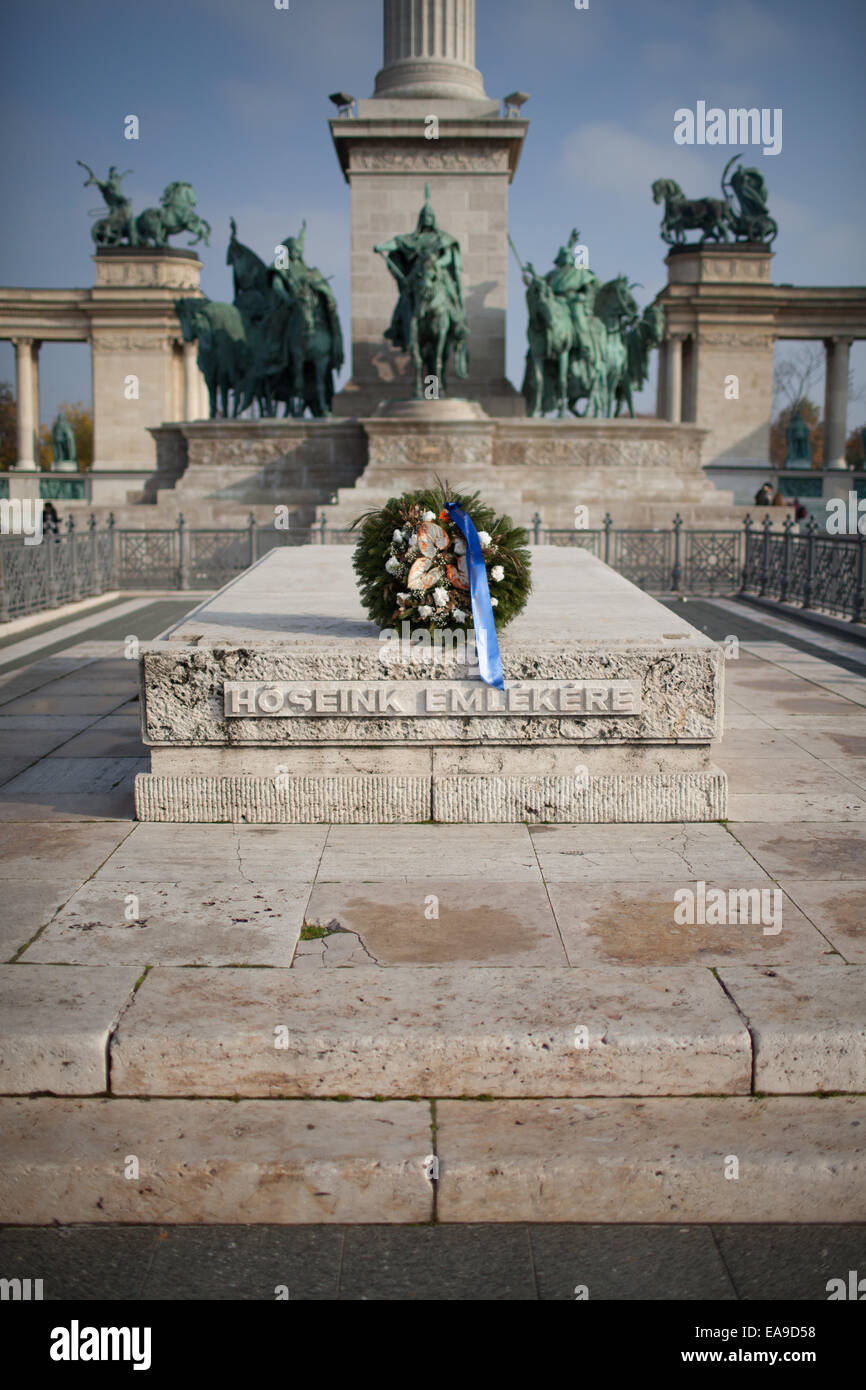 The Millenium Monument in Hősök tere (Heroes' Square), Budapest ...