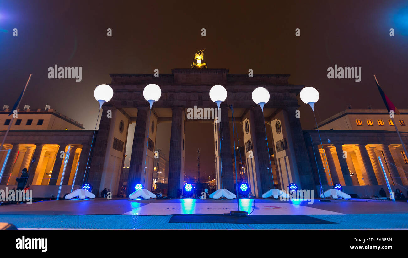 Berlin, Germany. 09th Nov, 2014. Evening event at the Brandenburg Gate ...