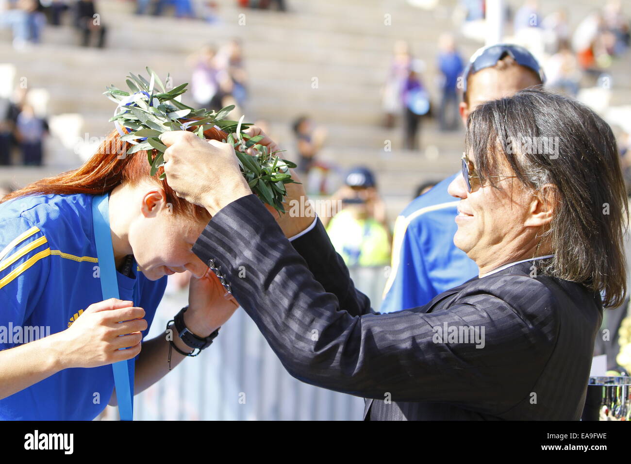 Mens marathons hi-res stock photography and images - Alamy