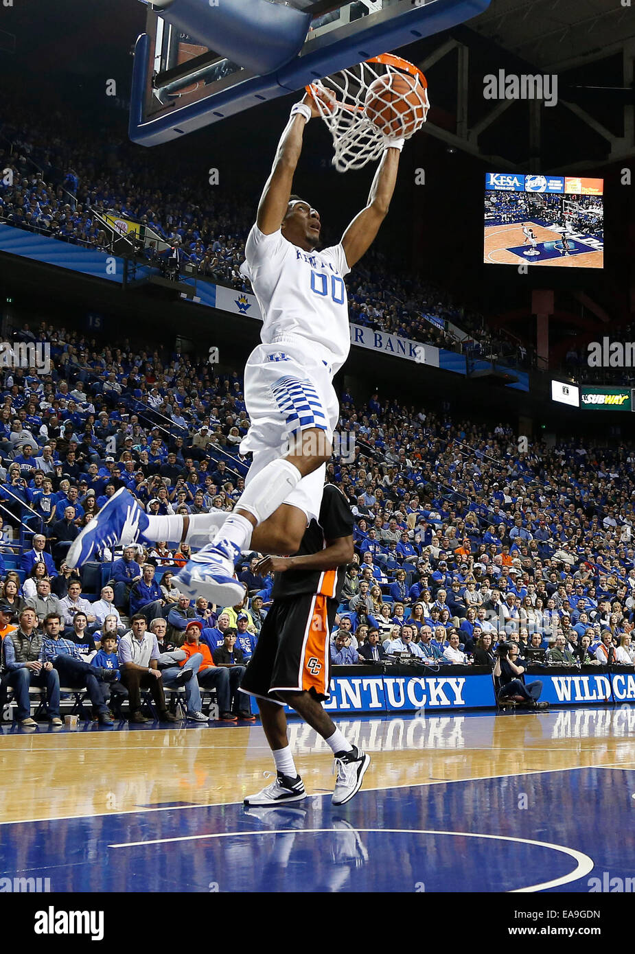 Kentucky wildcats forward marcus lee 00 hi-res stock photography and ...
