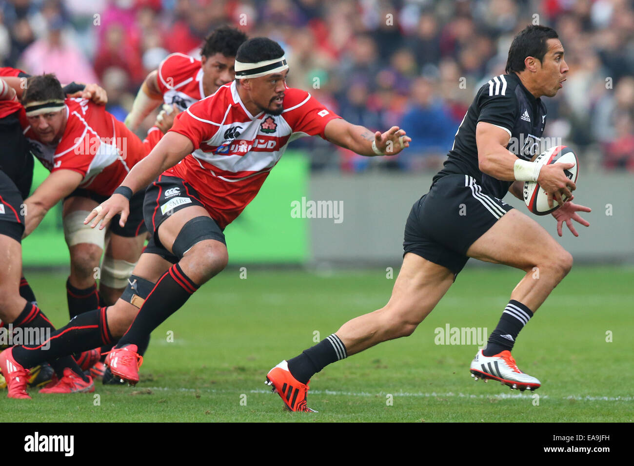Chichibunomiya Rugby Stadium, Tokyo, Japan. 8th Nov, 2014. Chris Smylie ...