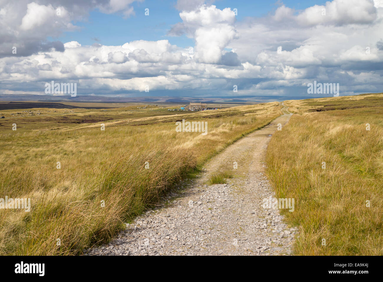 Tan hill inn hi-res stock photography and images - Alamy