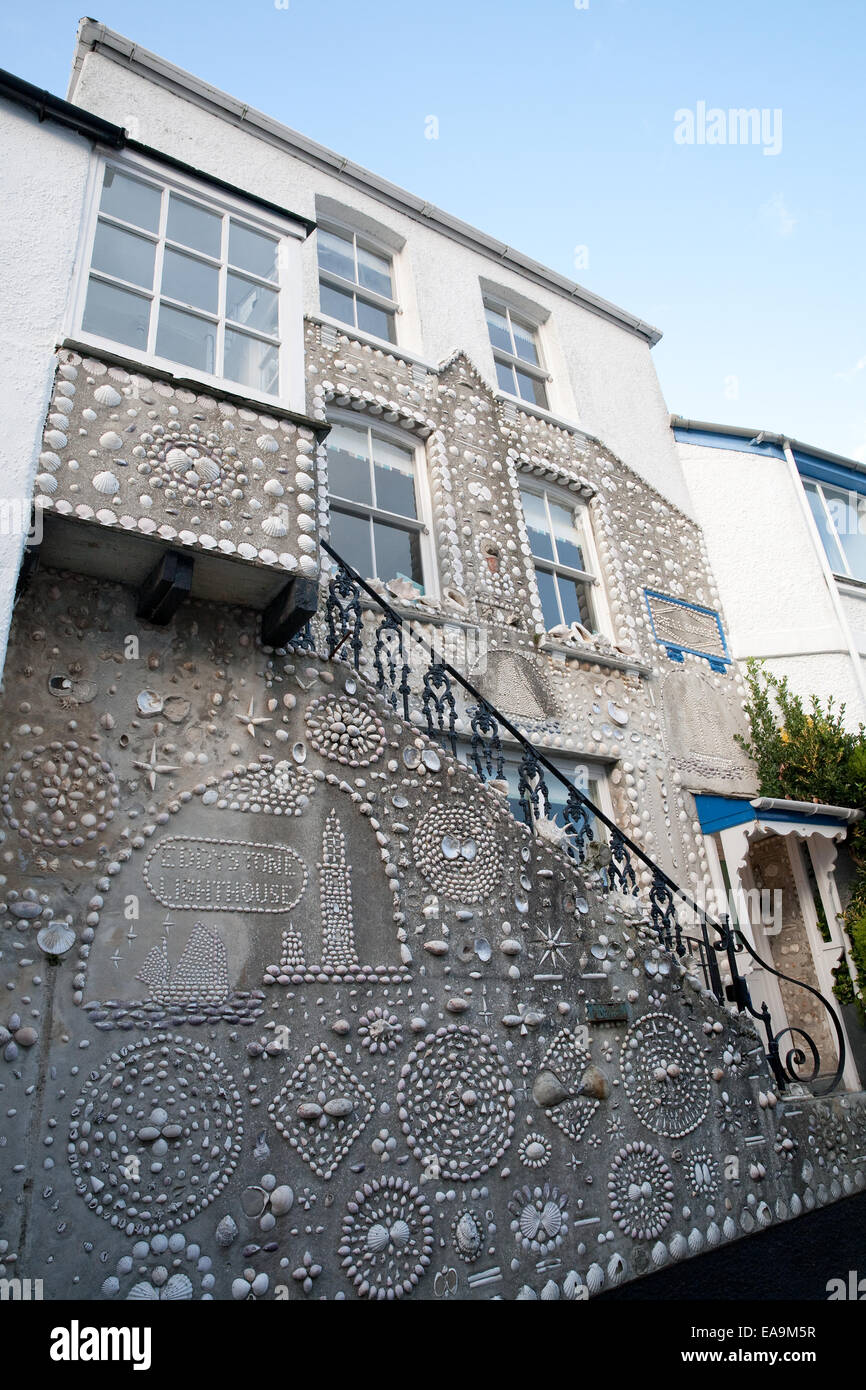 Shell house polperro cornwall hi-res stock photography and images - Alamy