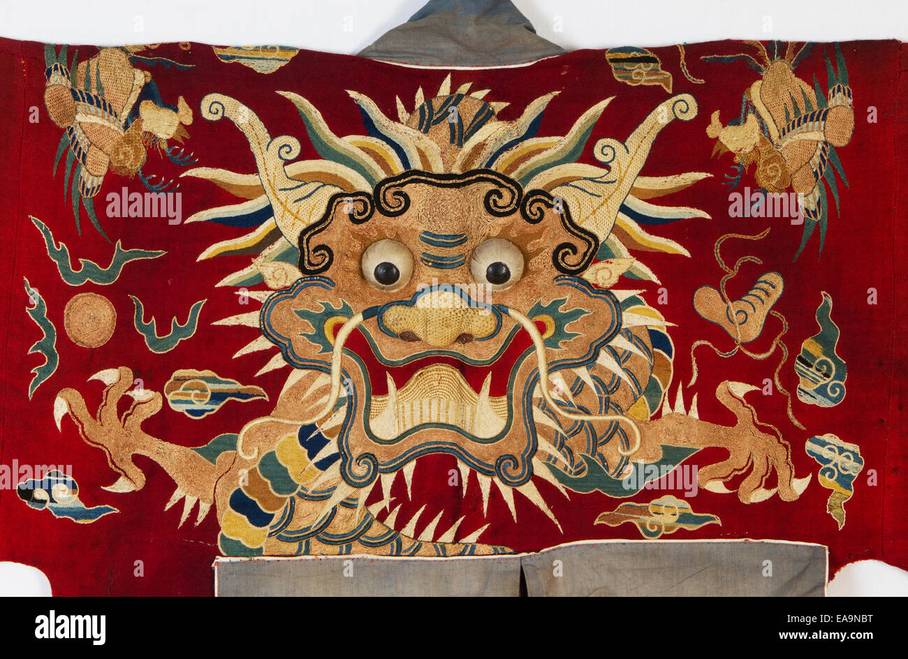 Ancient robes hi-res stock photography and images - Alamy