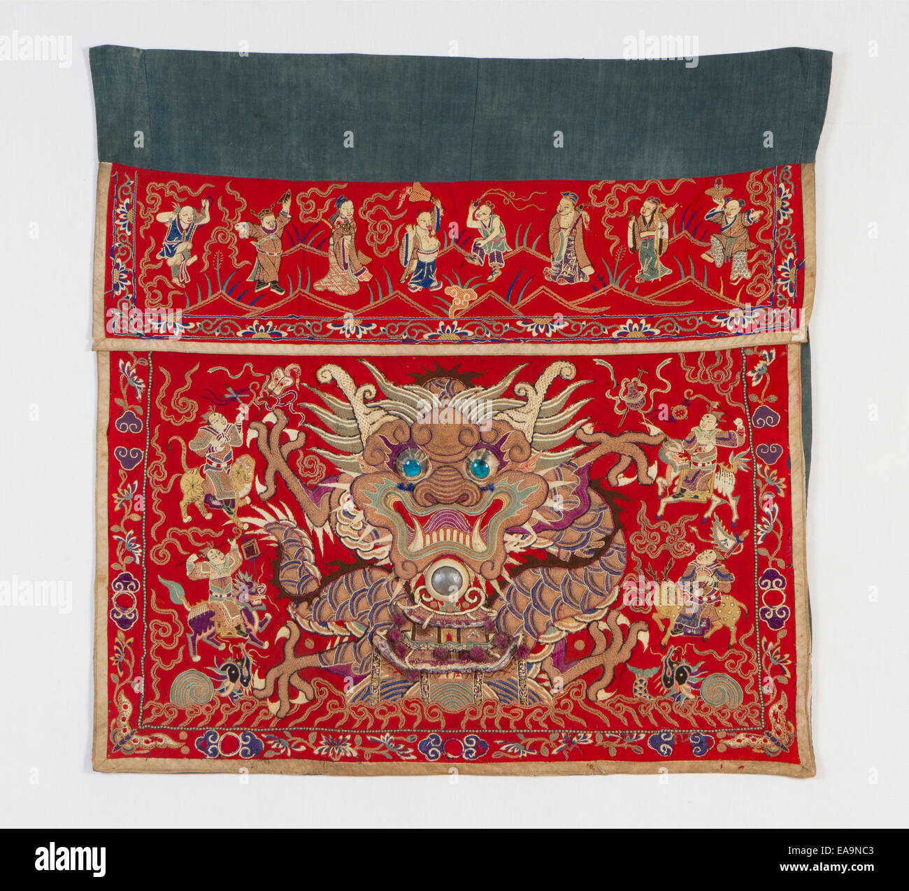 Ancient Chinese robes Stock Photo - Alamy