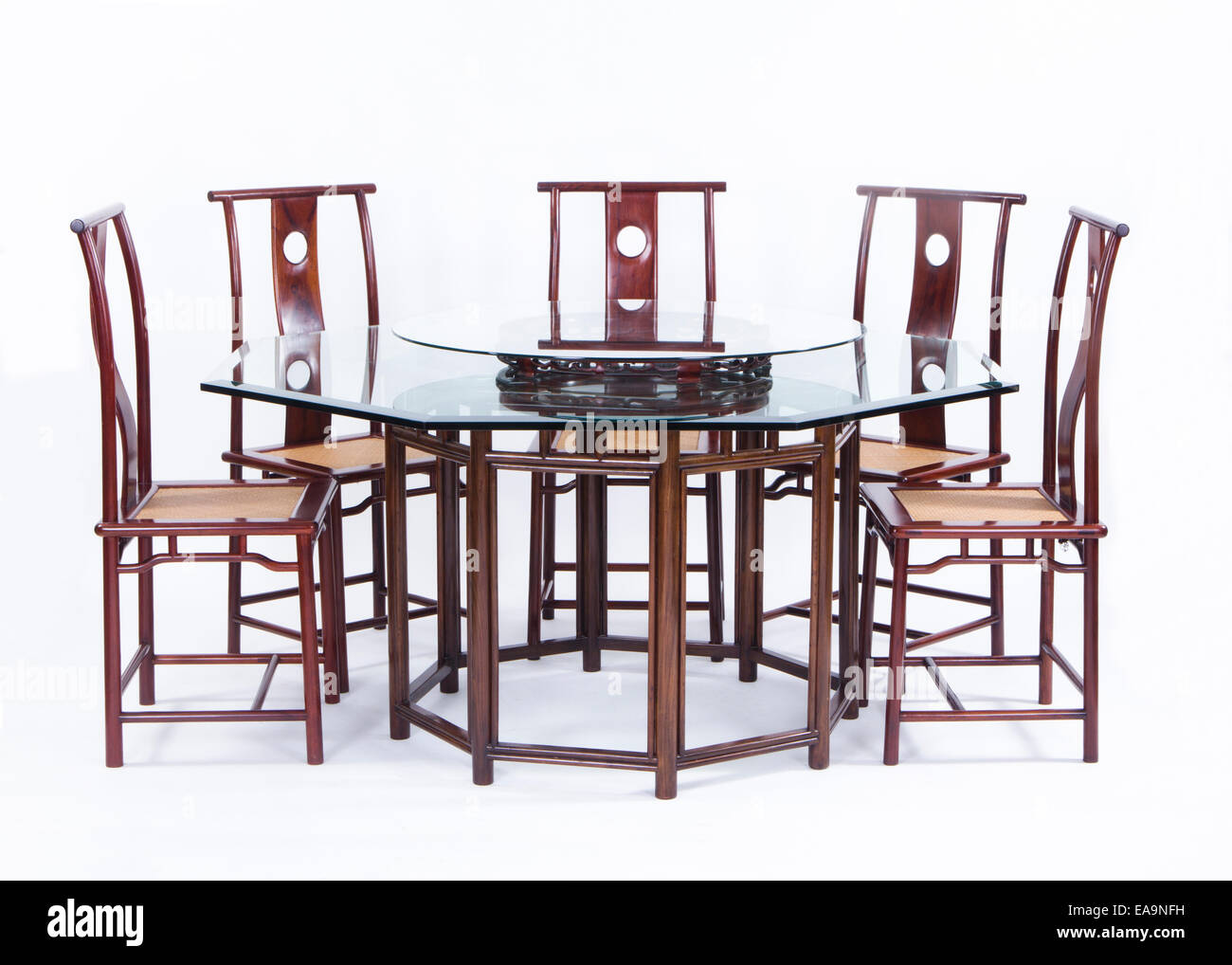 Classic Chinese table and chairs Stock Photo - Alamy