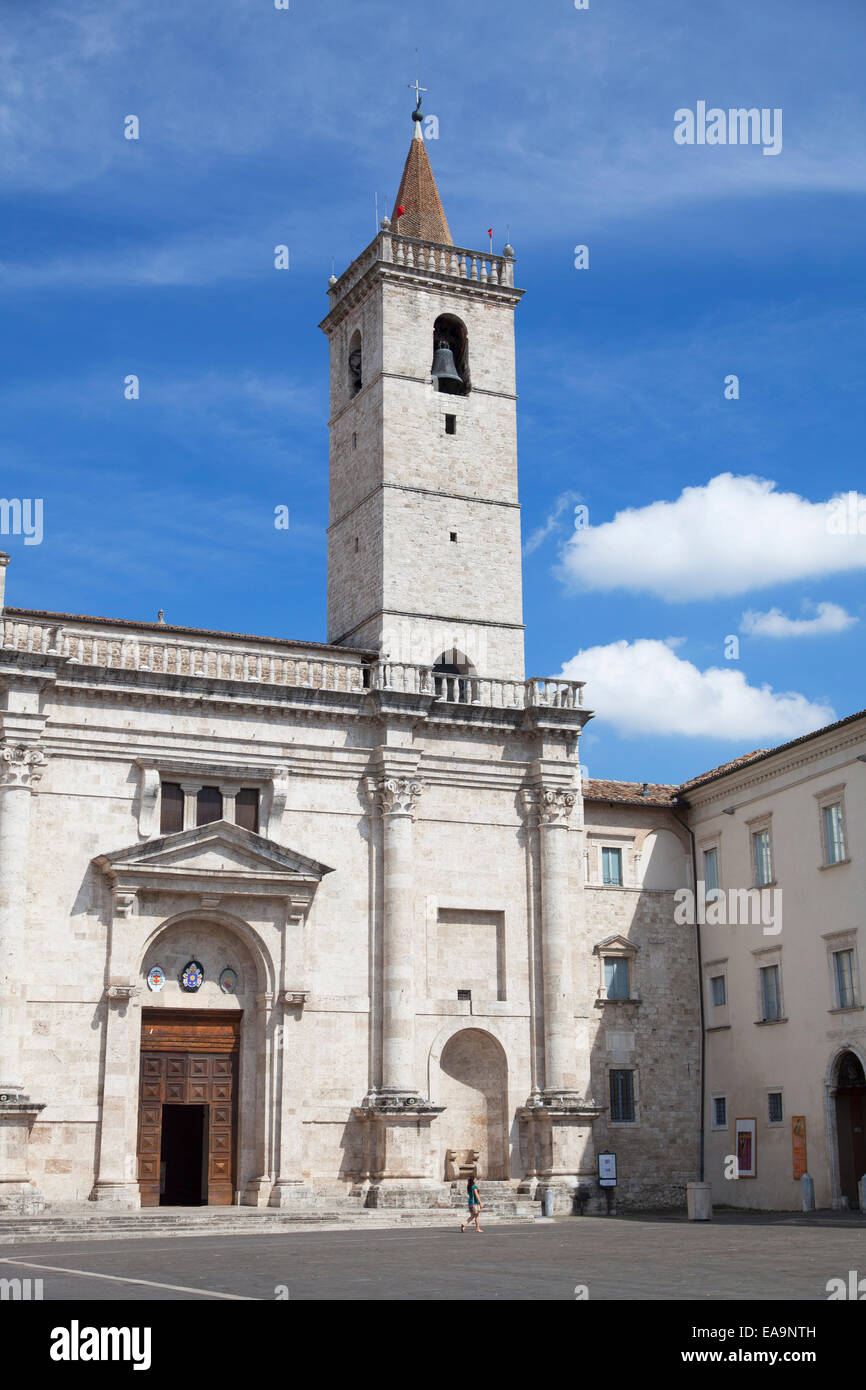 Duomo (Cathedral) in Piazza Arringo, Ascoli Piceno, Le Marche, Italy ...