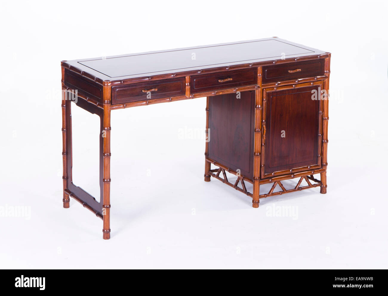 Classic Chinese table Stock Photo - Alamy