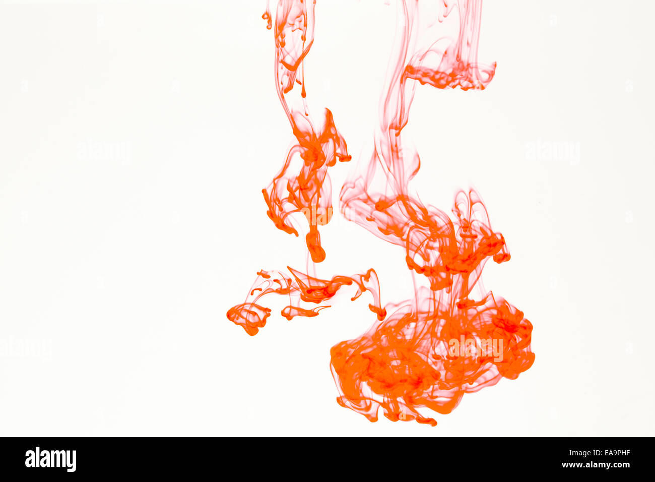 Red ink mixing water hi-res stock photography and images - Alamy