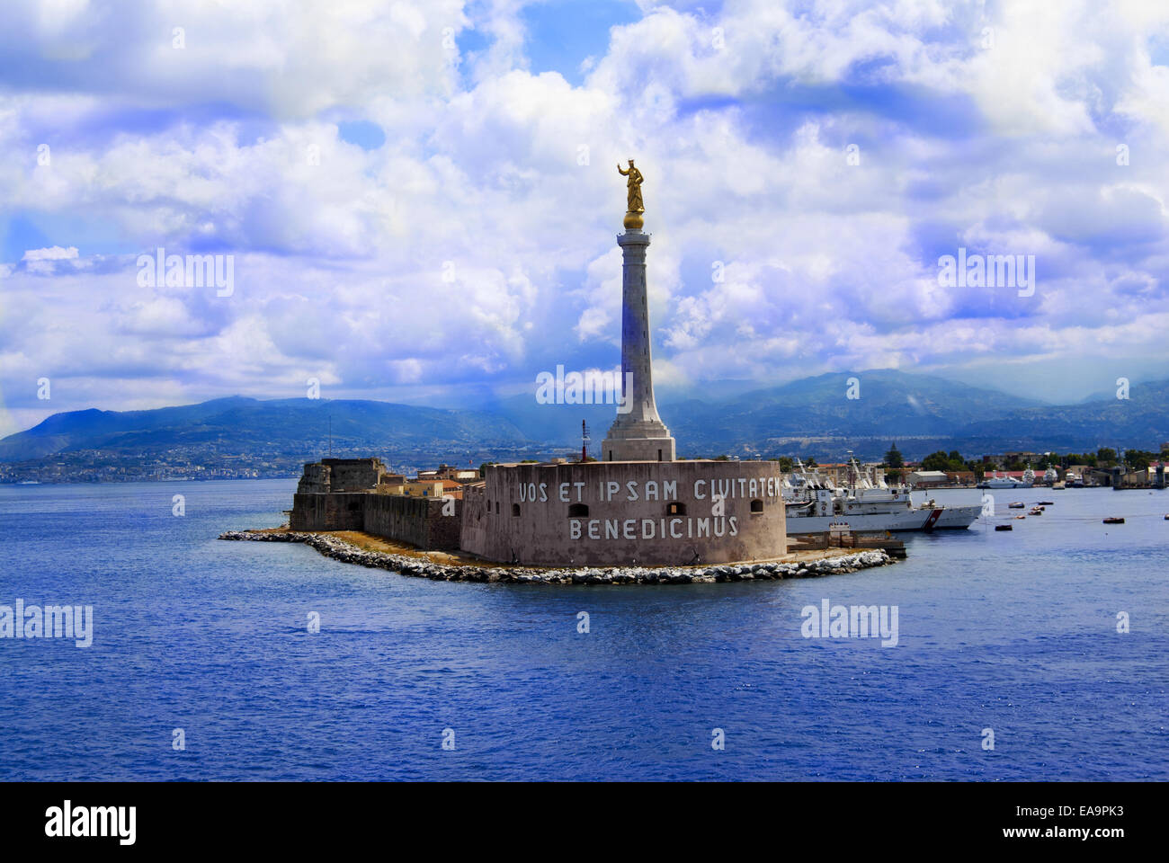 Straits of messina hi-res stock photography and images - Alamy