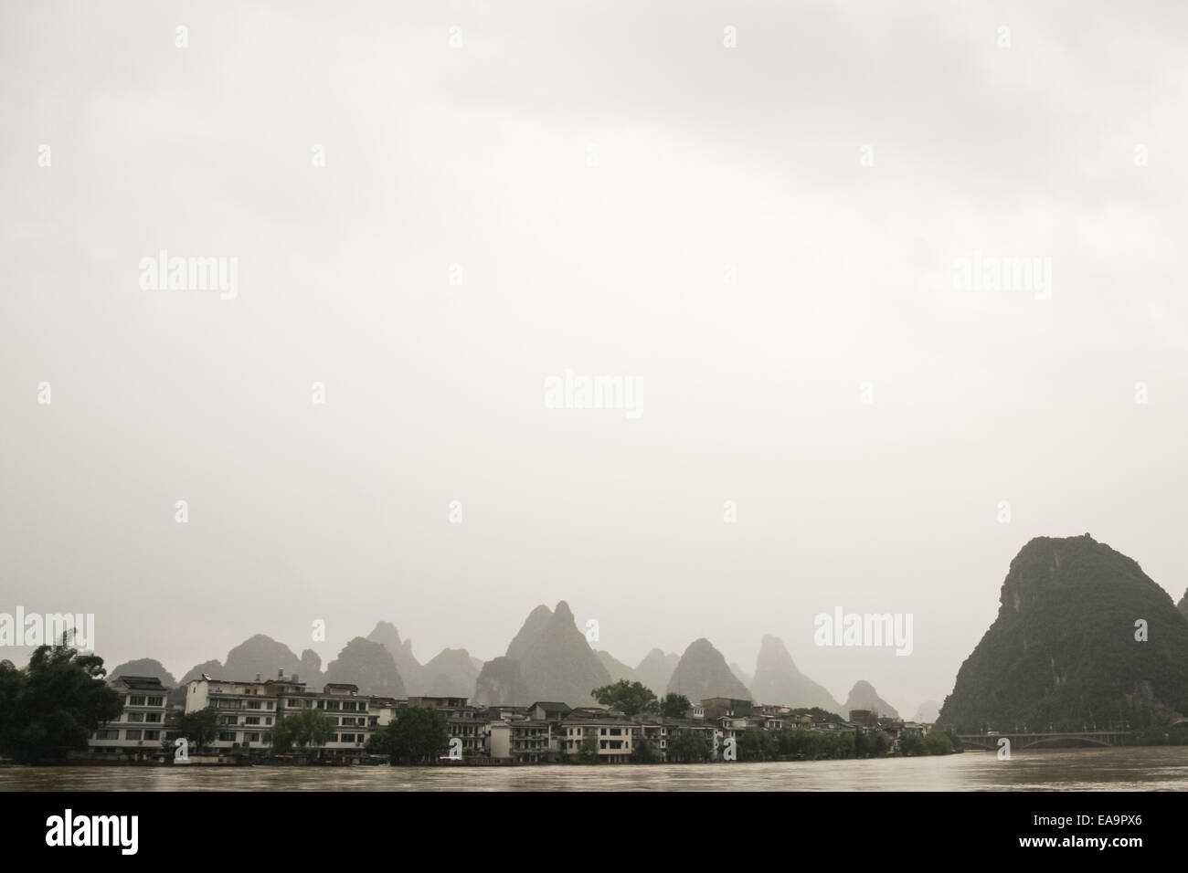 Background with buildings hi-res stock photography and images - Alamy