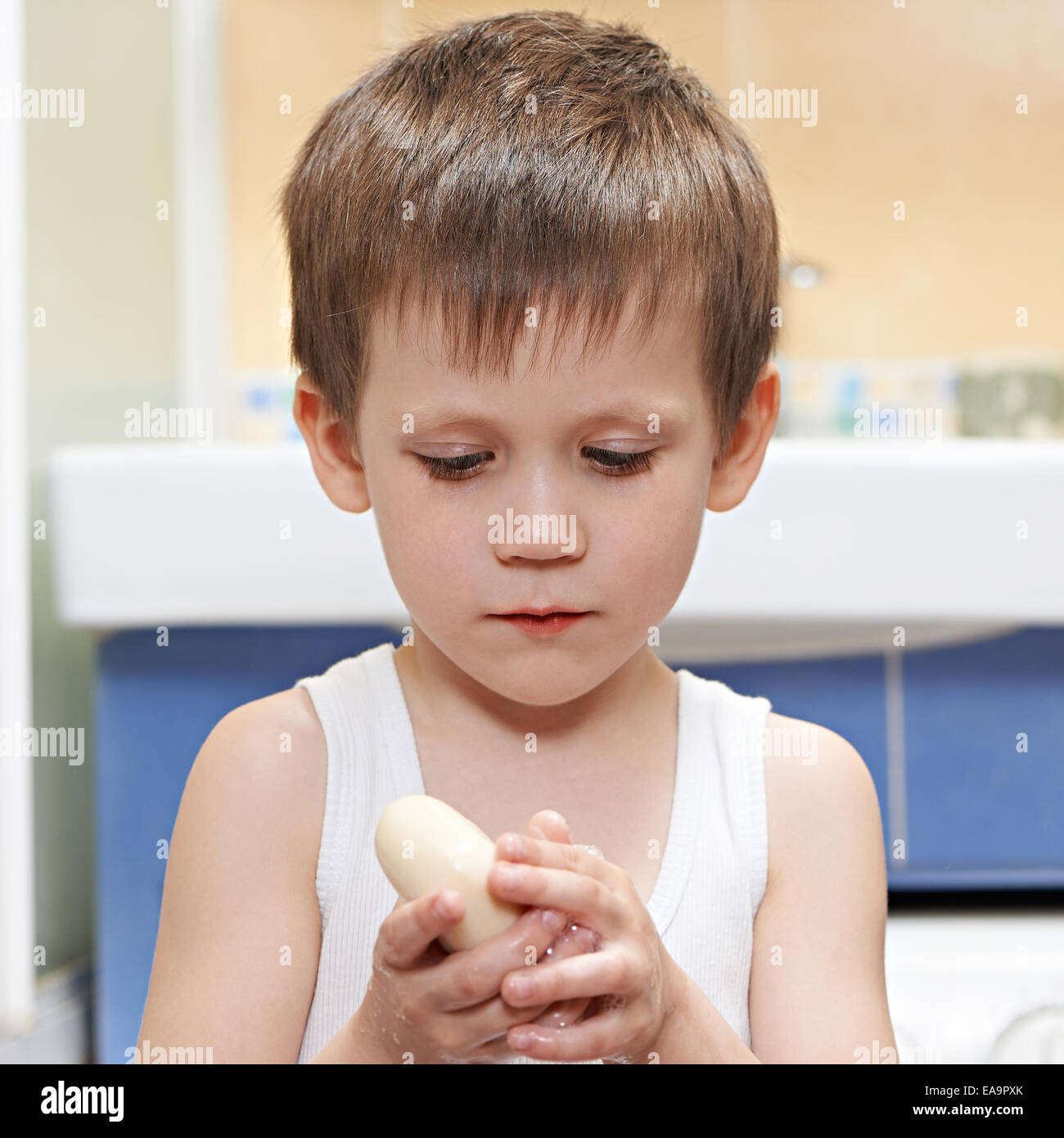 Little boy washing hands with soap Stock Photo - Alamy