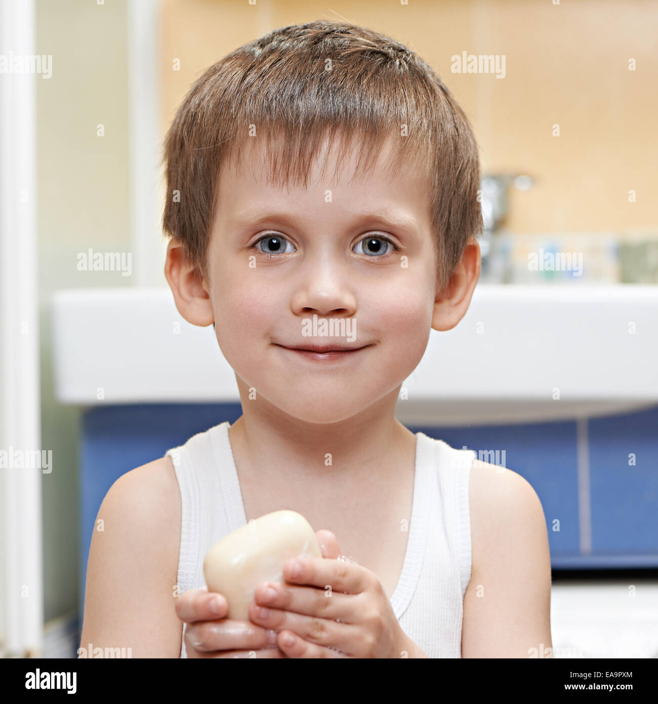 Little boy washing hands with soap Stock Photo - Alamy