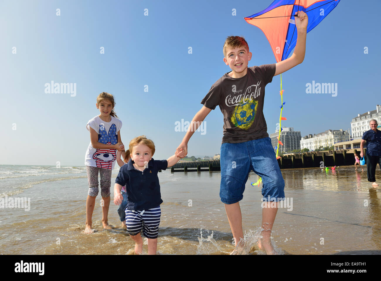 Female tweens hi-res stock photography and images - Alamy
