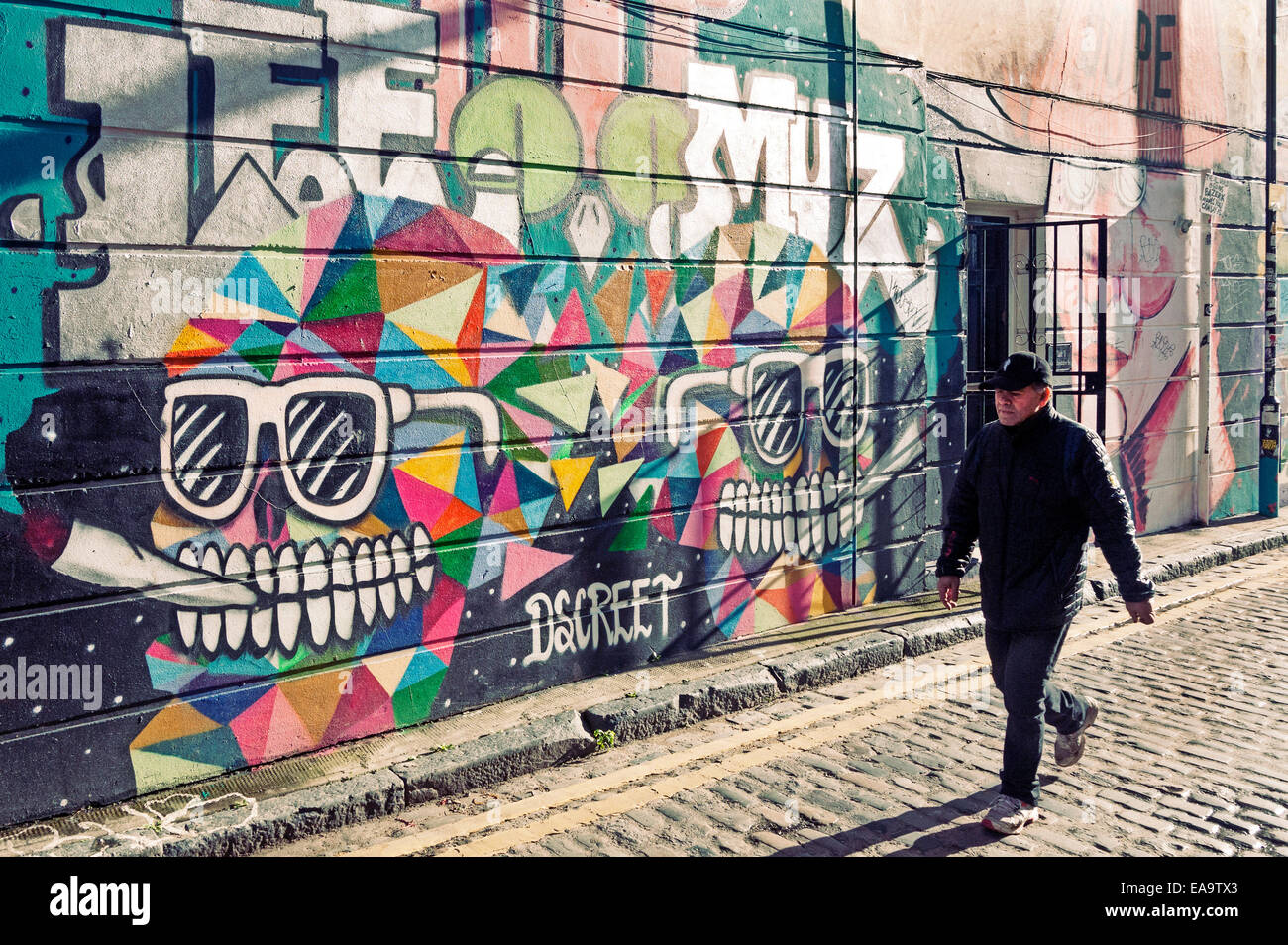 Graffiti wall brick lane hi-res stock photography and images - Alamy