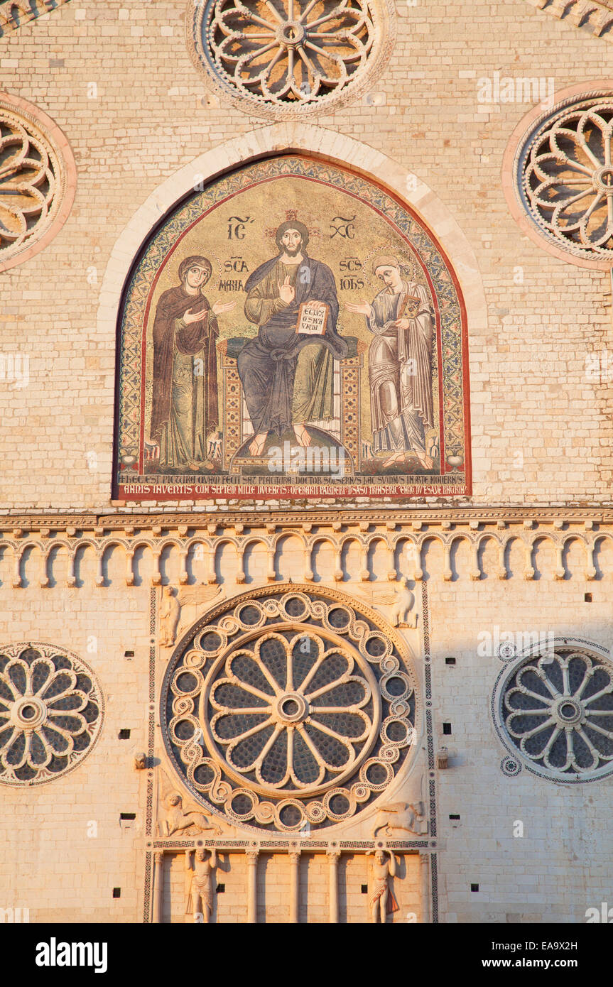 Duomo (Cathedral), Spoleto, Umbria, Italy Stock Photo - Alamy