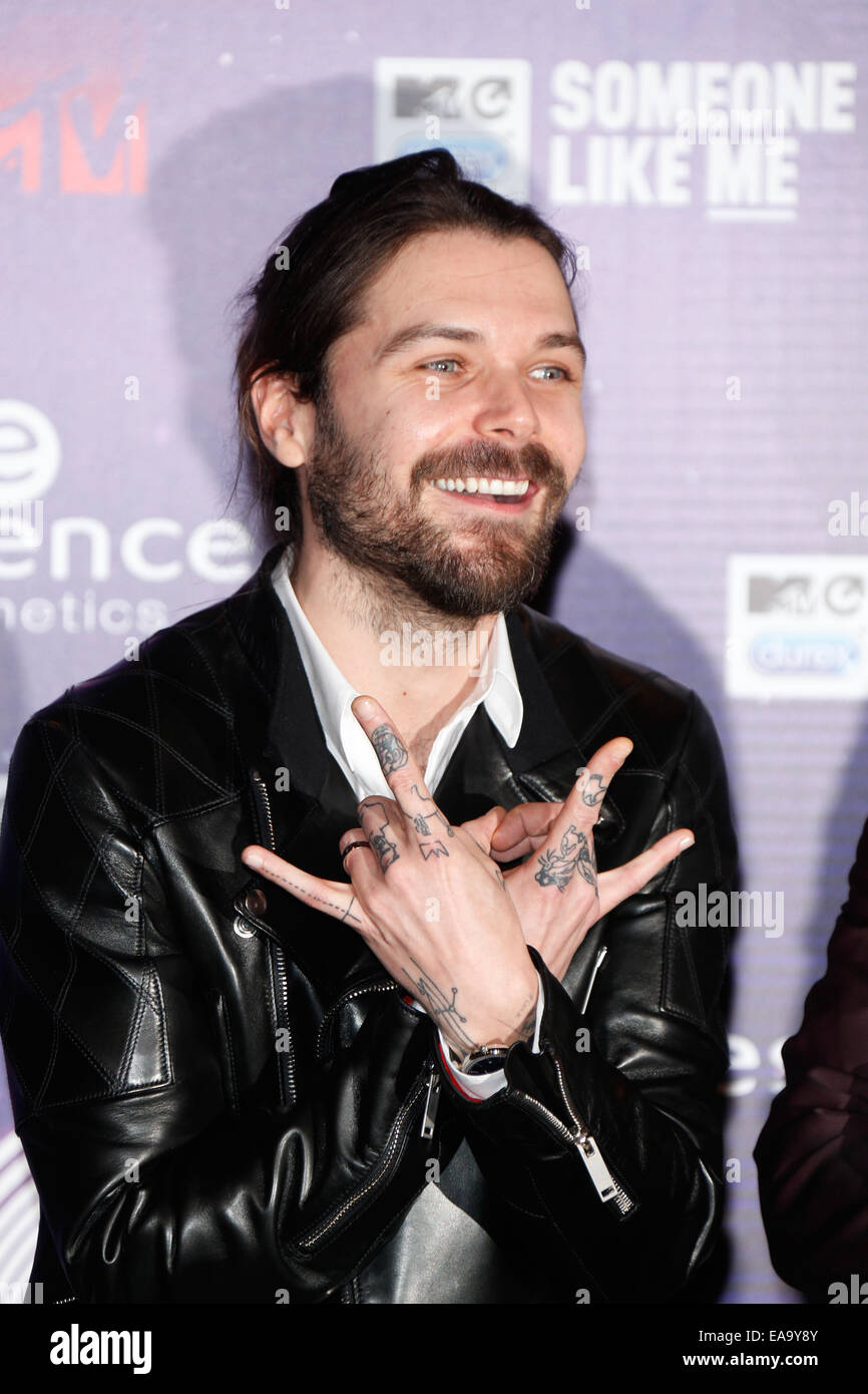 Glasgow, Scotland, UK. 09th Nov, 2014. Musician Simon Neil of Biffy ...