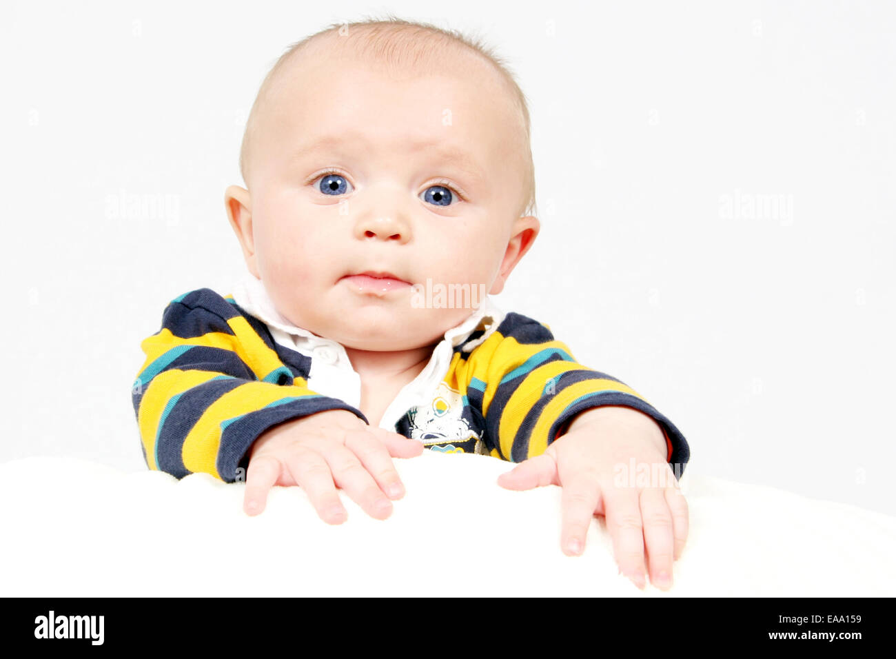 happy little kid Stock Photo - Alamy