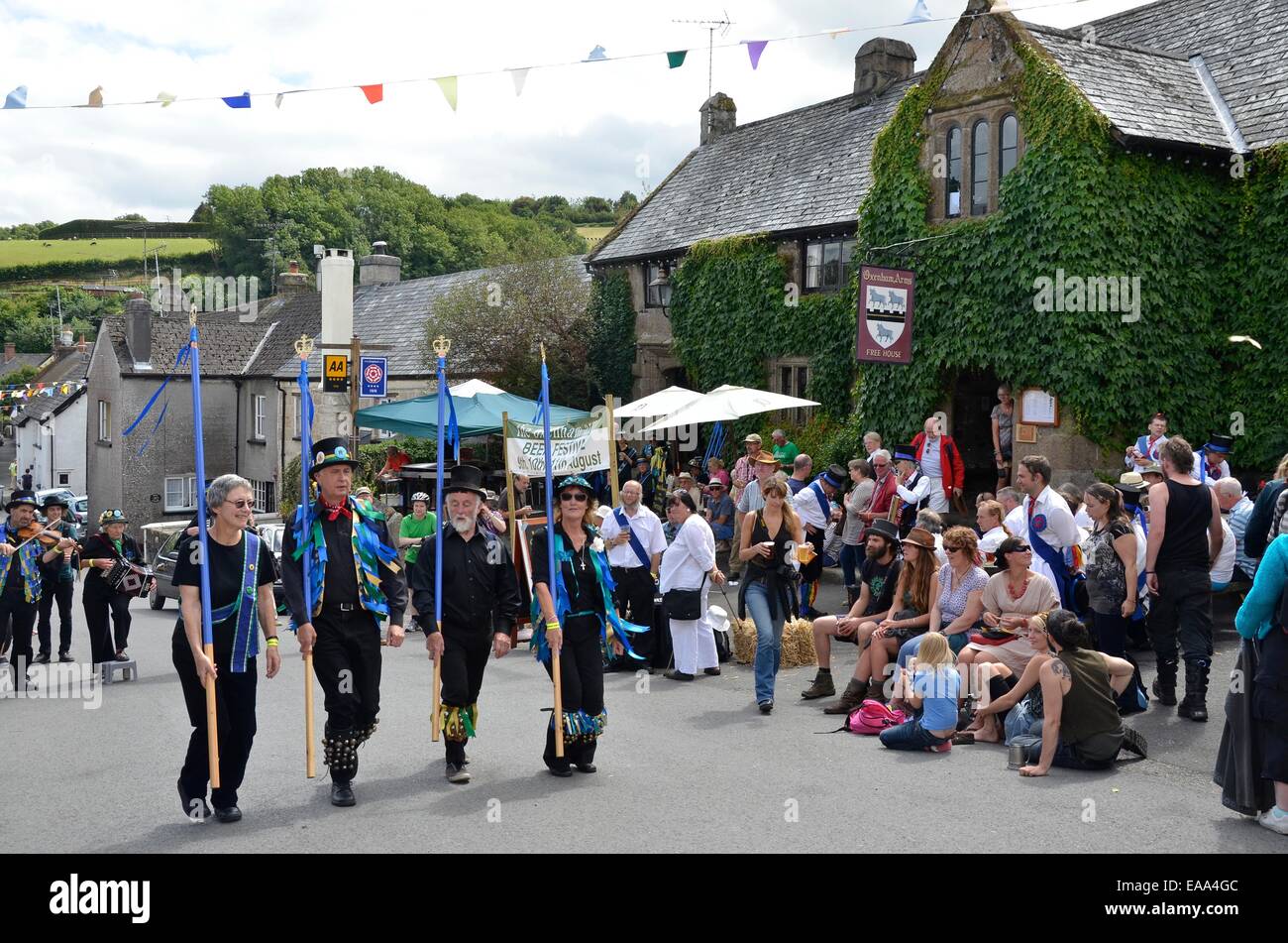 Morris Dancers outside a pub in South Zeal, Dartmoor, Devon Stock Photo ...