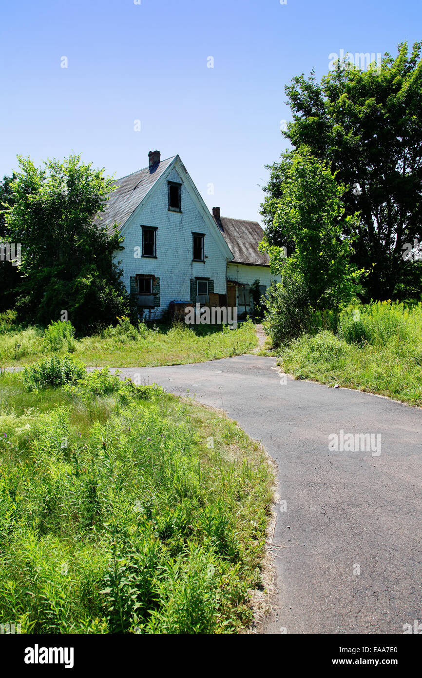 Old House in a Rural Area fence Stock Photo - Alamy