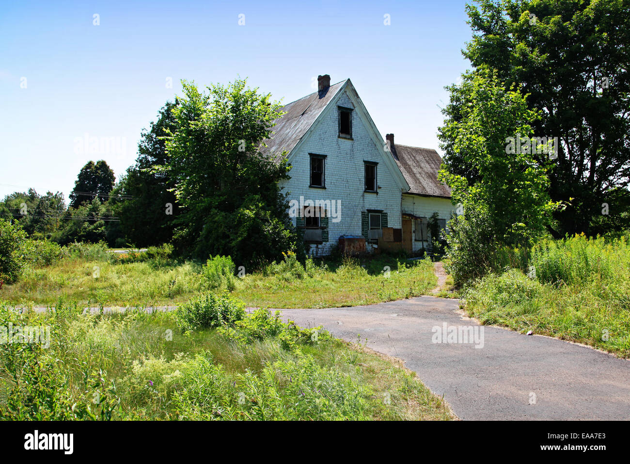 Old House in a Rural Area fence Stock Photo - Alamy