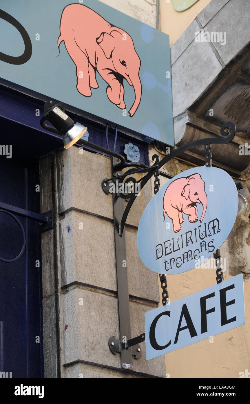 Delirium cafe and brussels hi-res stock photography and images - Alamy