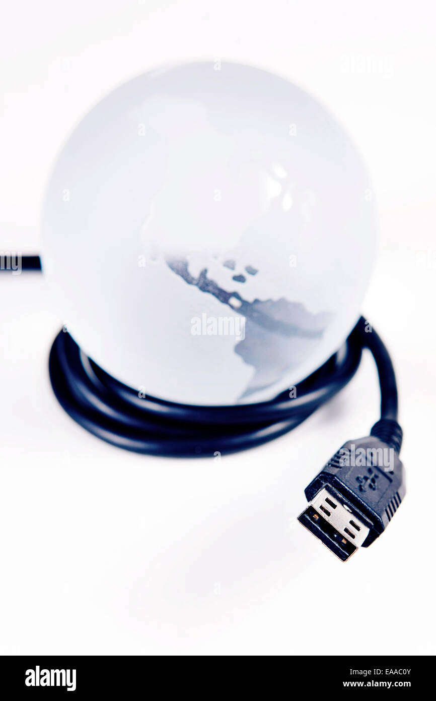 Cable map of the world hi-res stock photography and images - Alamy