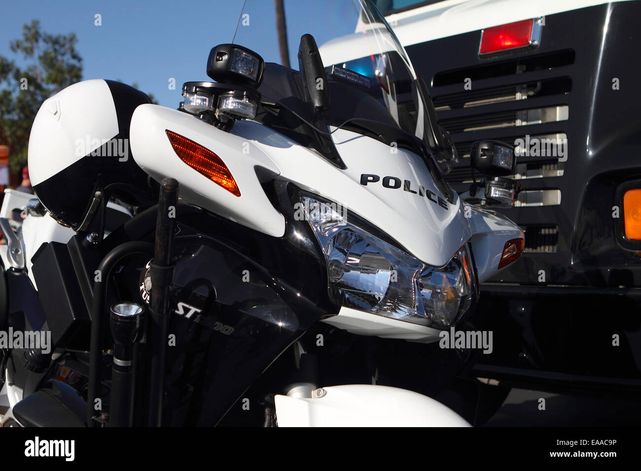Police bike patrol usa hi-res stock photography and images - Alamy