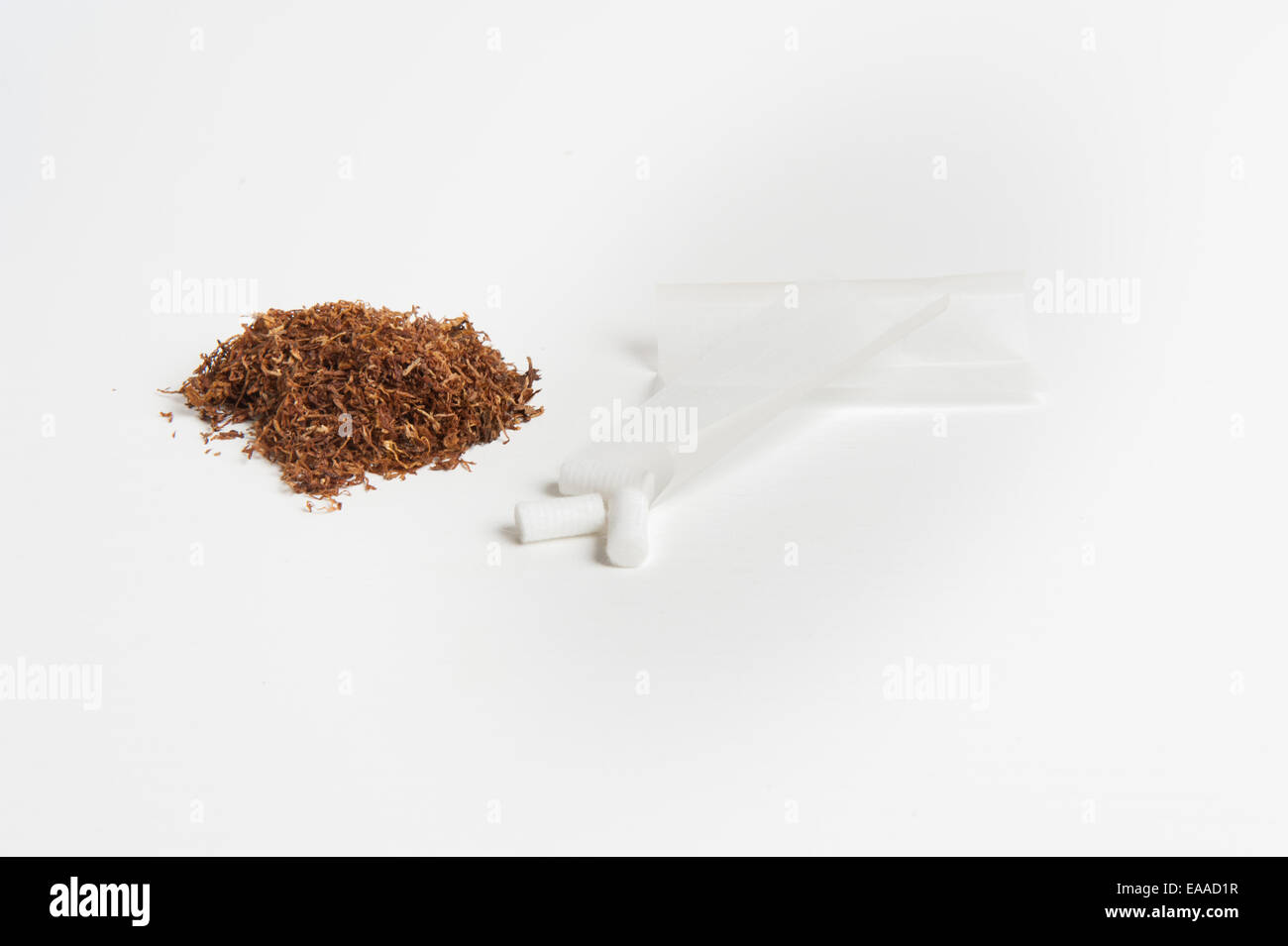 Cigarette paper hi-res stock photography and images - Alamy