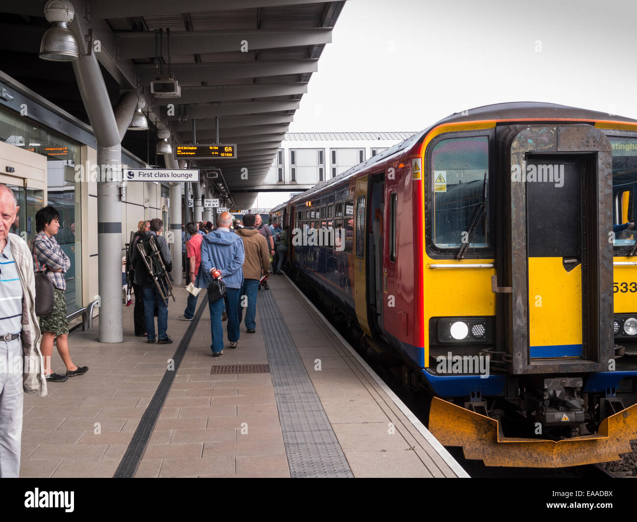 derby rail station,derbyshire Stock Photo - Alamy