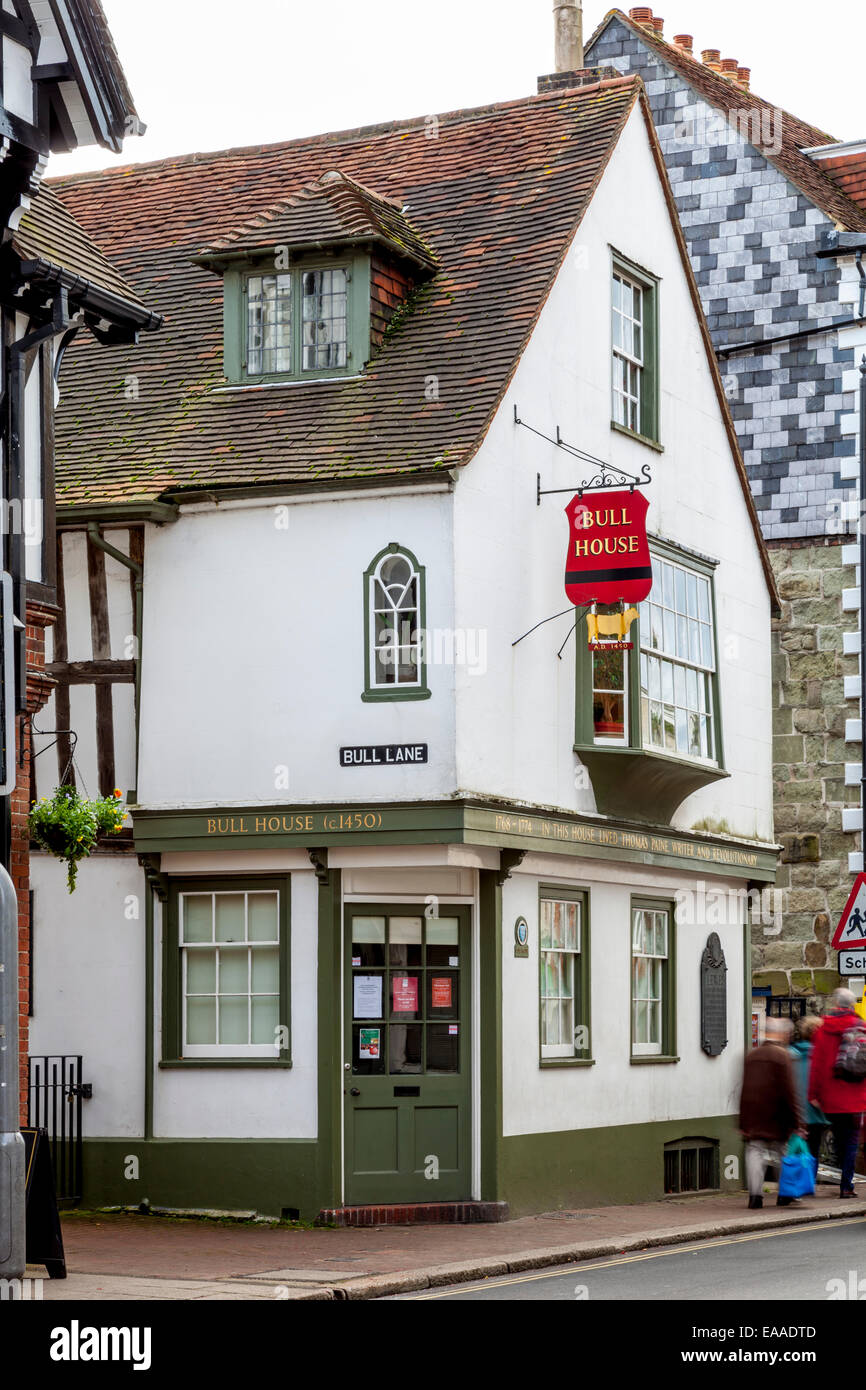 Bull house hi-res stock photography and images - Alamy