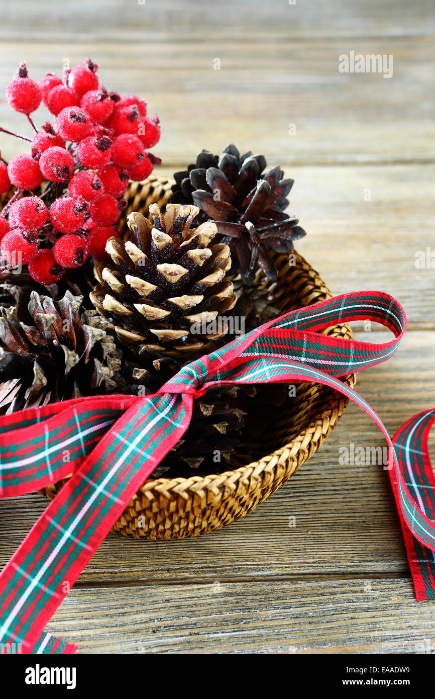 Christmas basket hi-res stock photography and images - Alamy