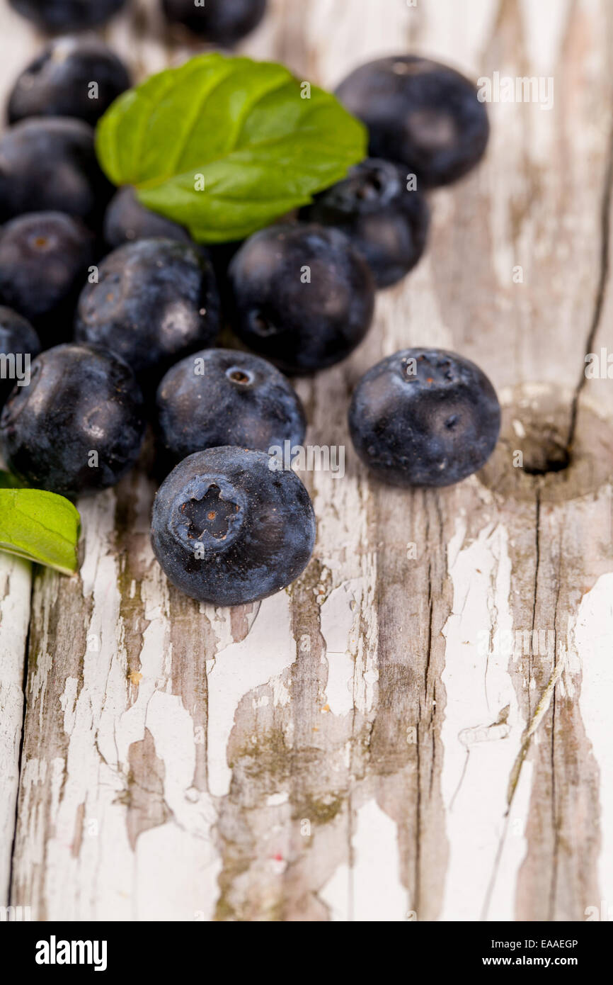 Blueberries on green table hi-res stock photography and images - Alamy