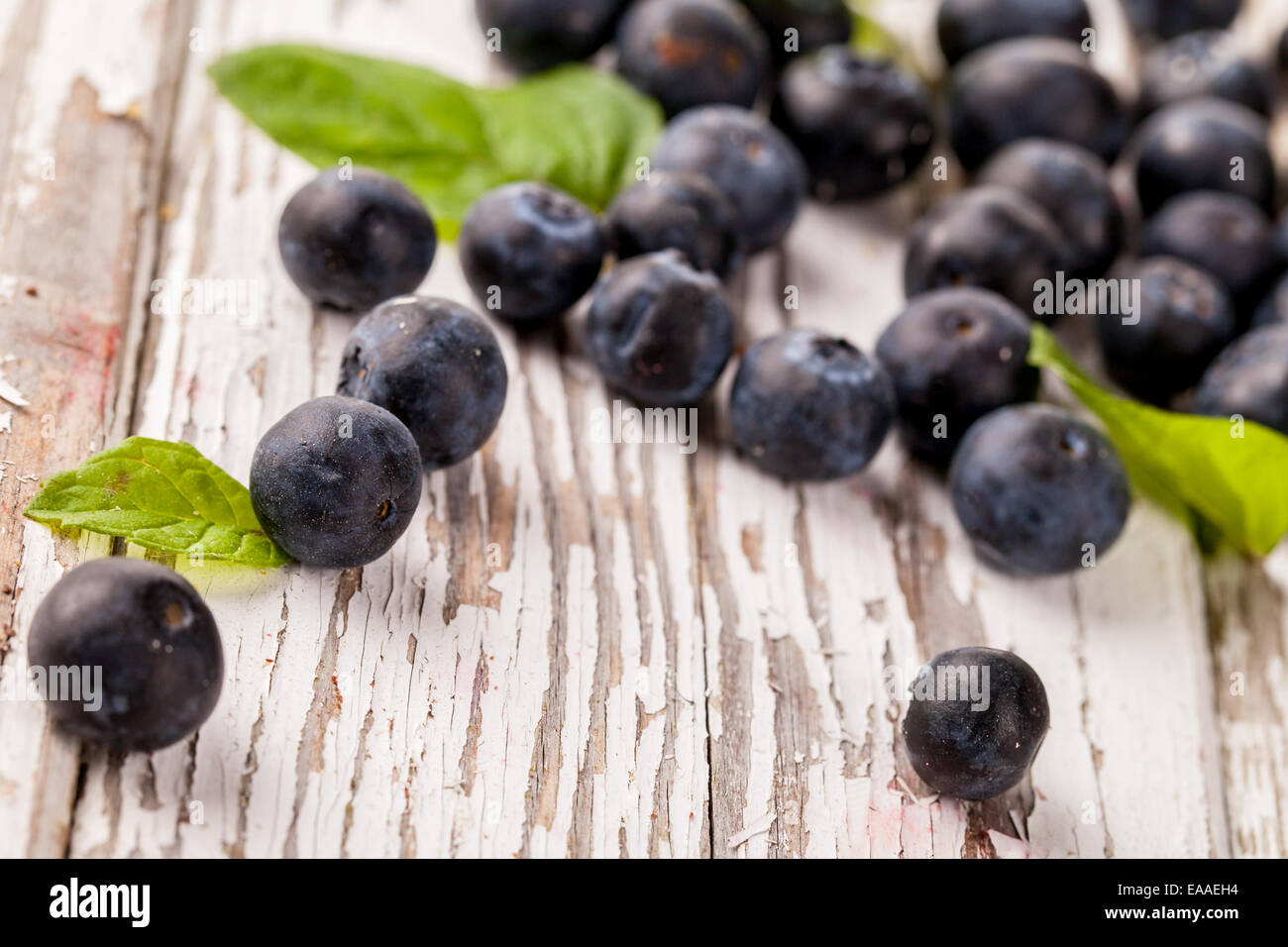 Blueberries on green table hi-res stock photography and images - Alamy