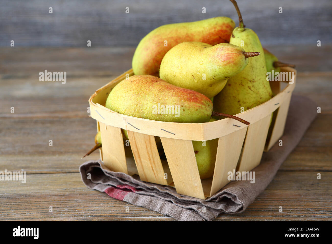 Ripe pears in a box, delicious food Stock Photo - Alamy