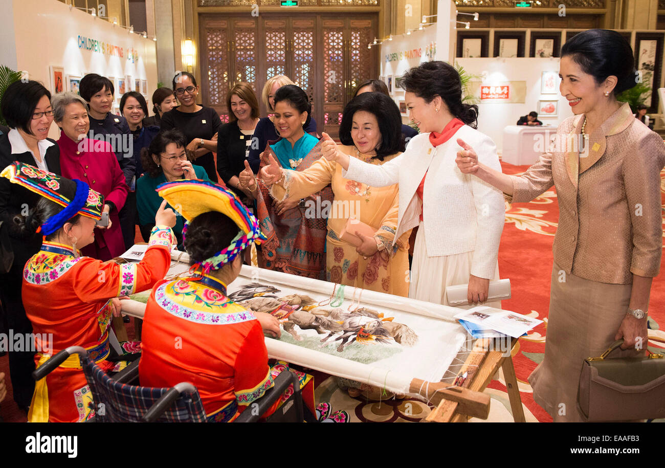 Deaf people china hi-res stock photography and images - Alamy