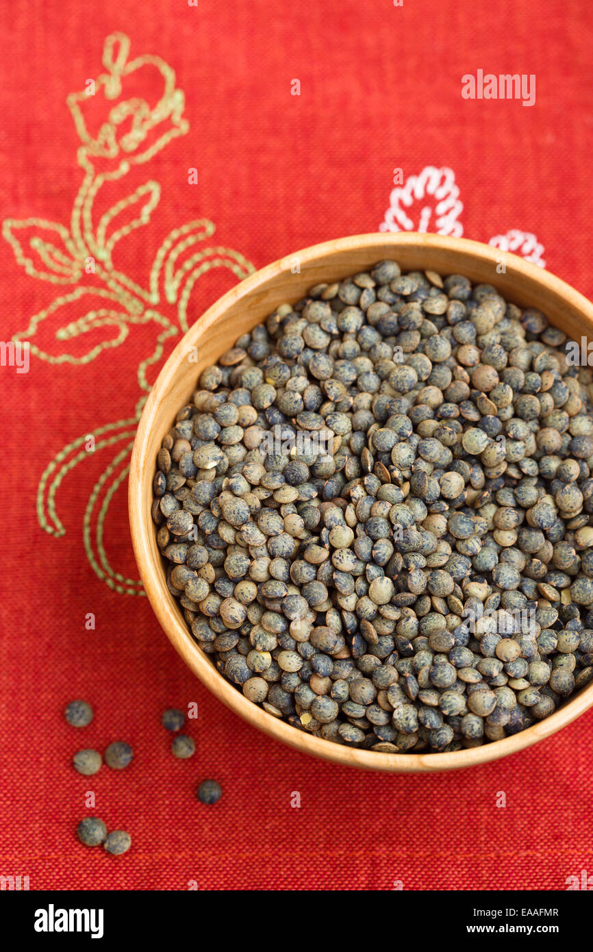 Organic green lentils Stock Photo - Alamy