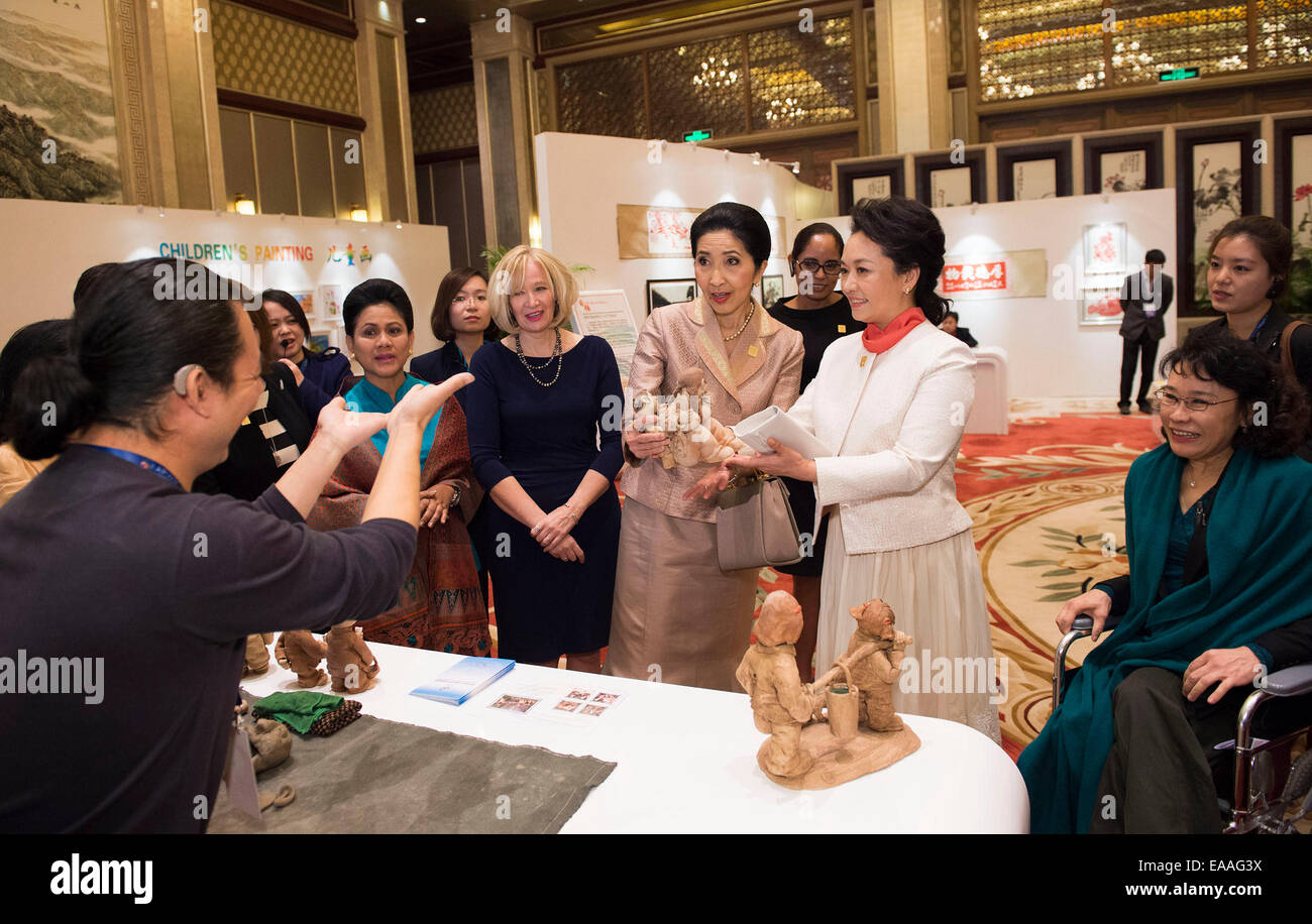 Deaf people china hi-res stock photography and images - Alamy