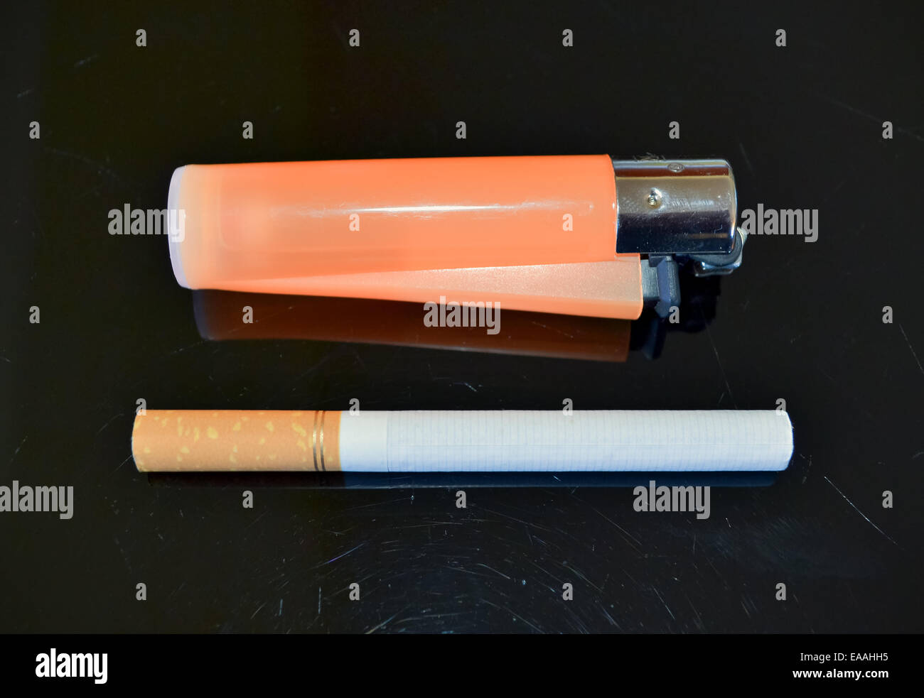 Smoking requisites hi-res stock photography and images - Alamy