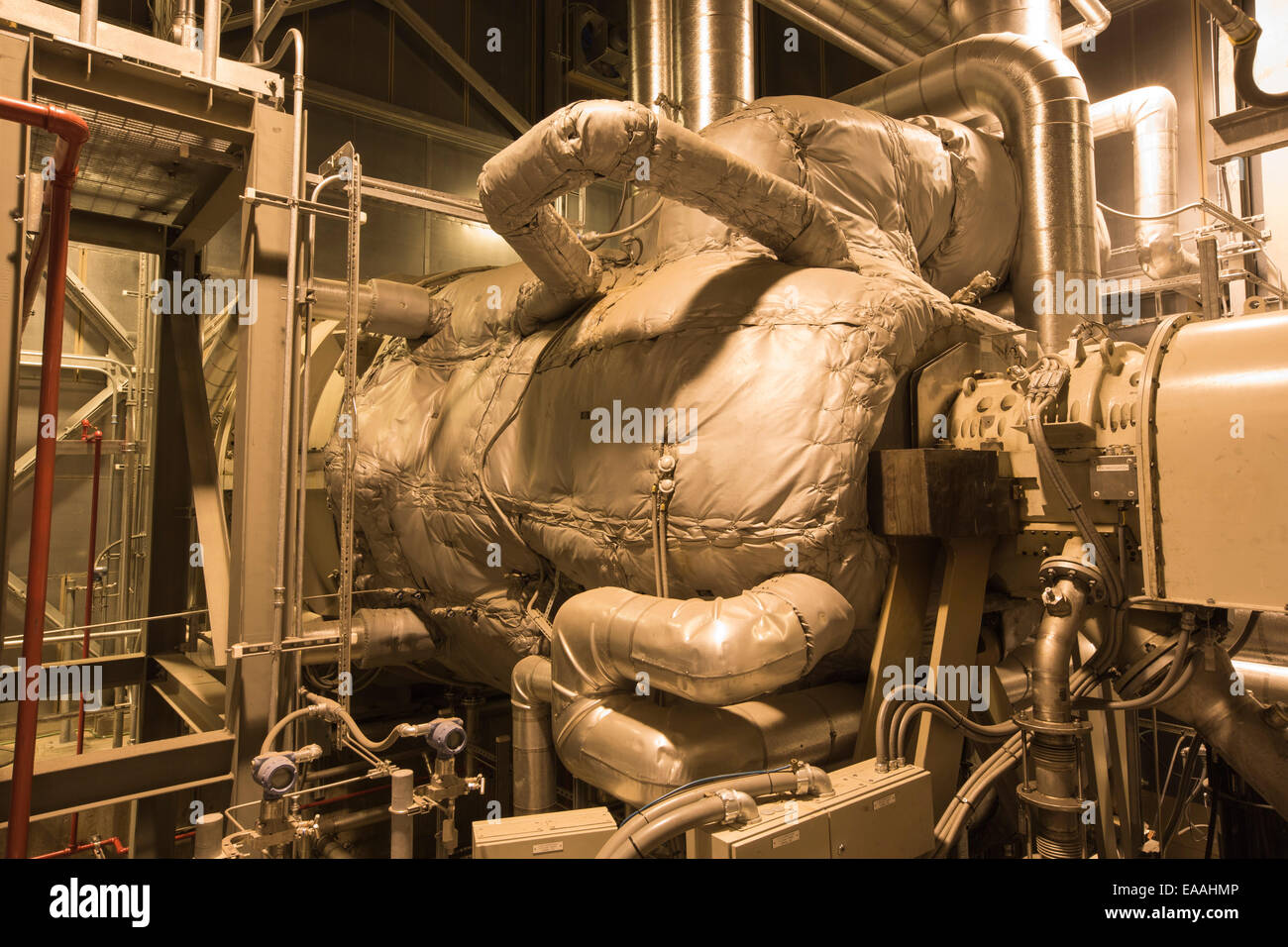 The steam turbine at the Ivanpah Solar Thermal Power Plant in ...