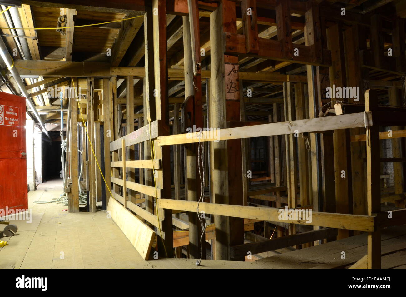 Victorian theatre stage hi-res stock photography and images - Alamy