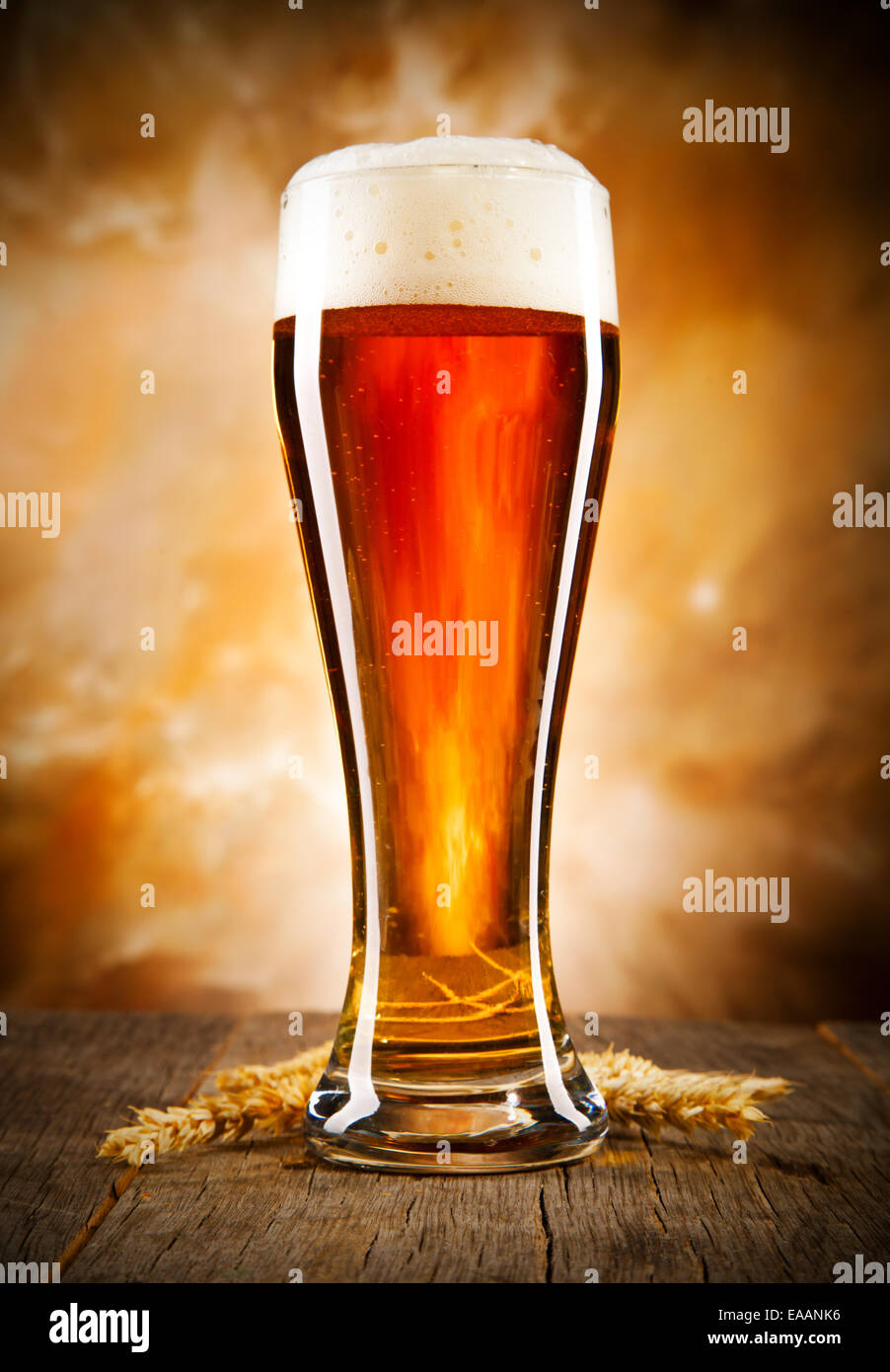 Beer glass vertical hi-res stock photography and images - Alamy