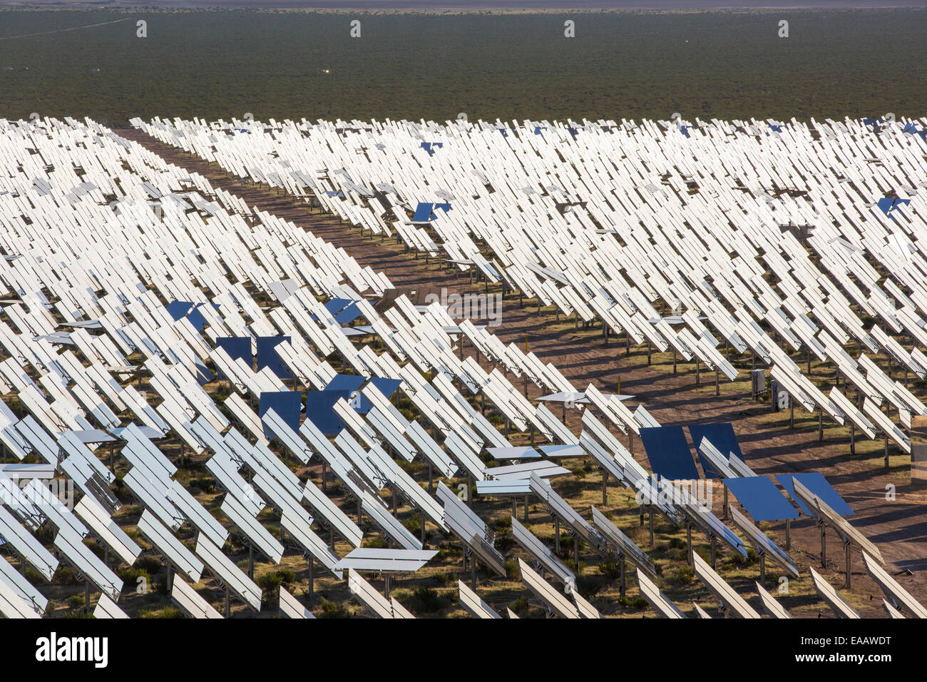 The Ivanpah Solar Thermal Power Plant in California''s Mojave Desert is ...