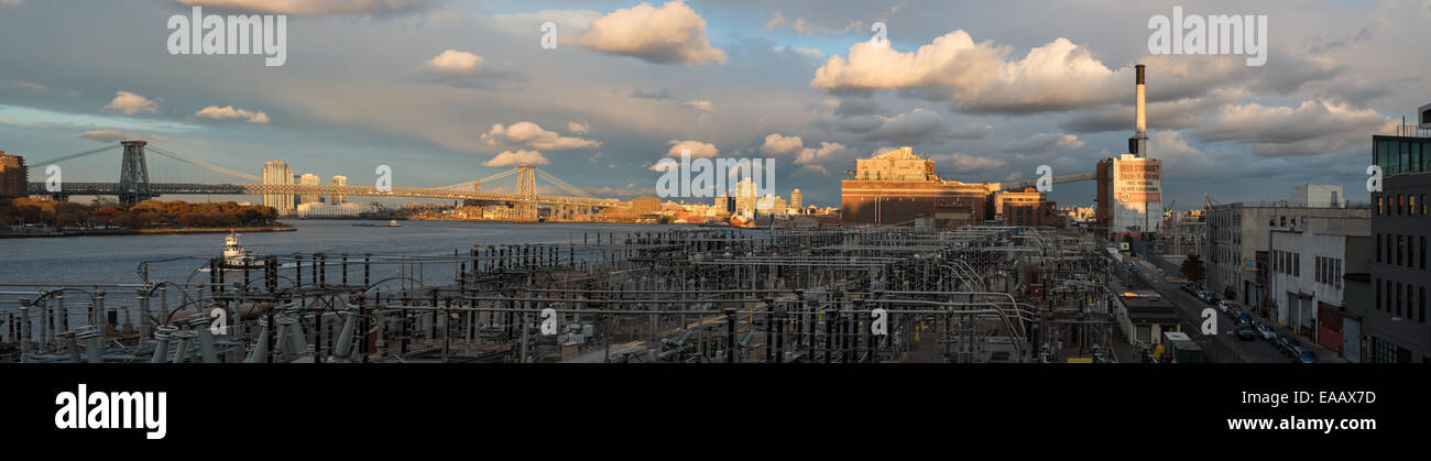 Dumbo NYC Panoramic view Stock Photo - Alamy