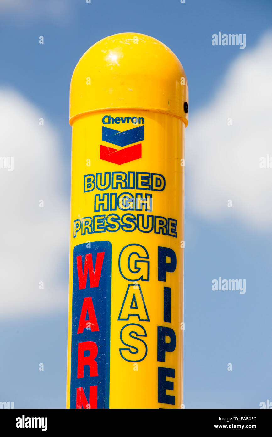 A gas pipeline in the Kern River oilfield in Oildale, Bakersfield ...