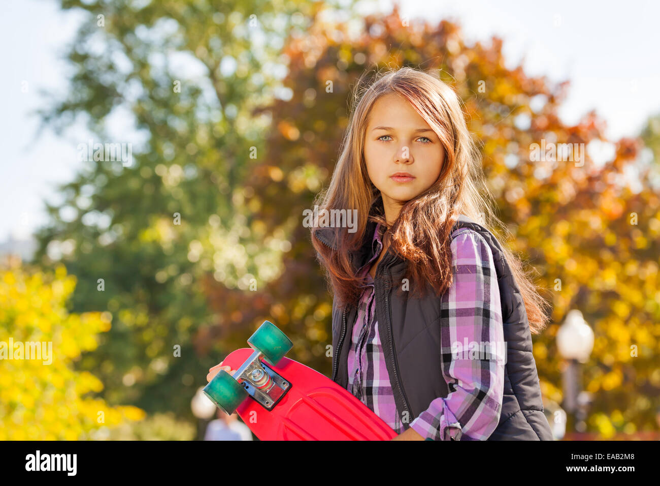 Serious looking girl hi-res stock photography and images - Alamy